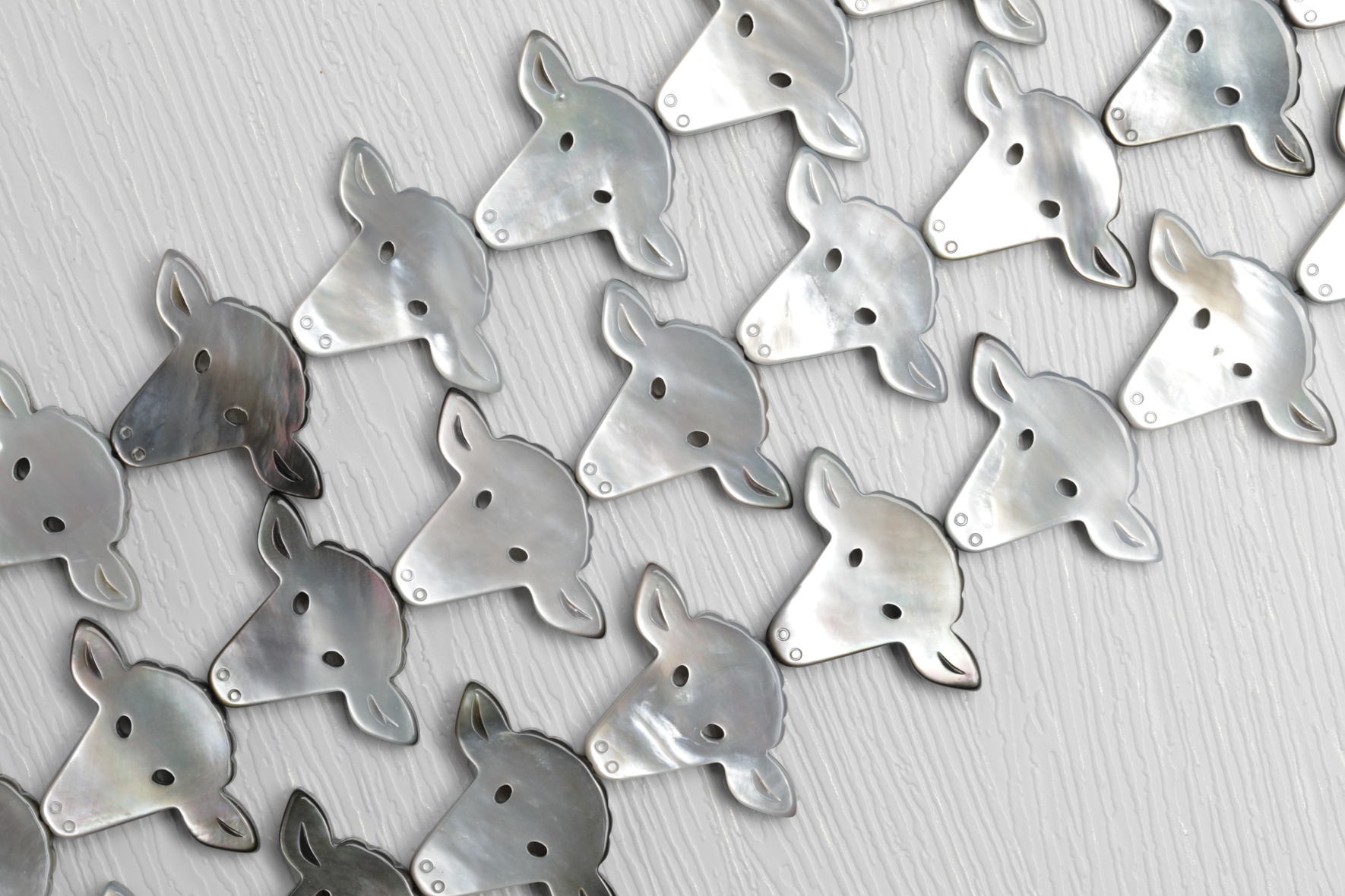 Serene Lamb Head Strand - Tai Chung Jewellery